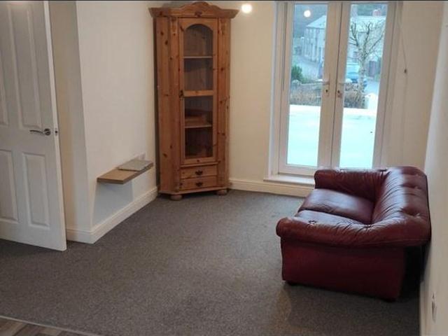 2 bedroom flat to rent