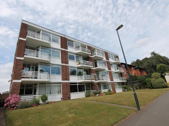 2 bedroom flat to rent