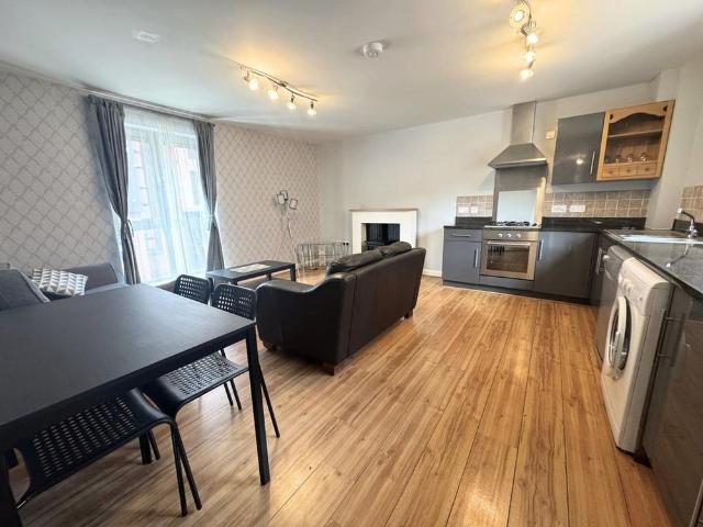 2 bedroom flat to rent