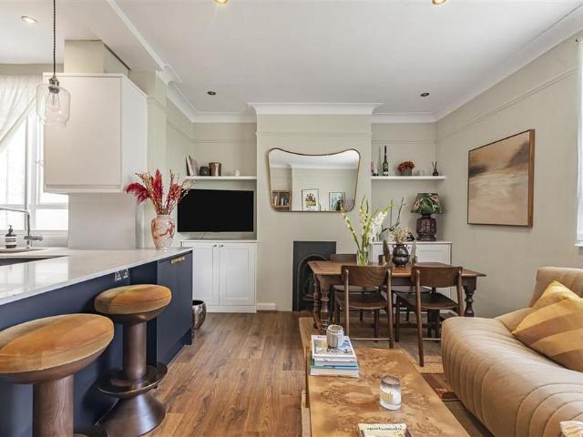 2 bedroom flat to rent