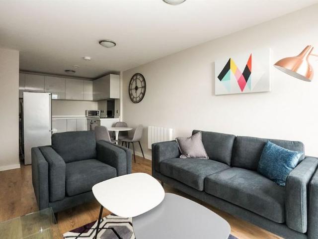 2 bedroom flat to rent