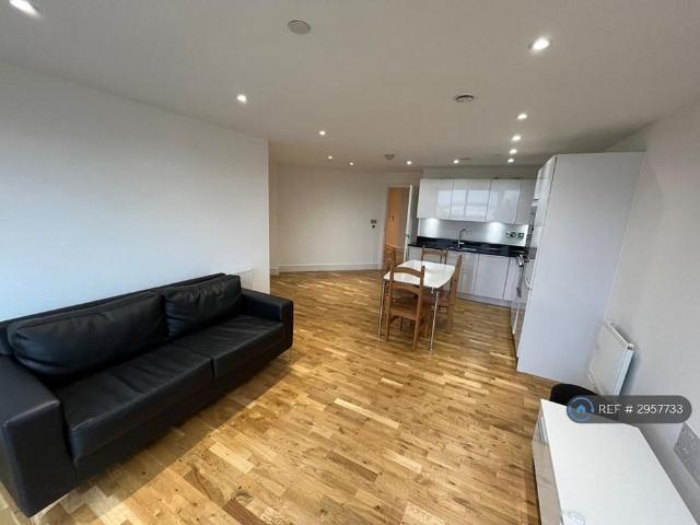 2 bedroom flat to rent