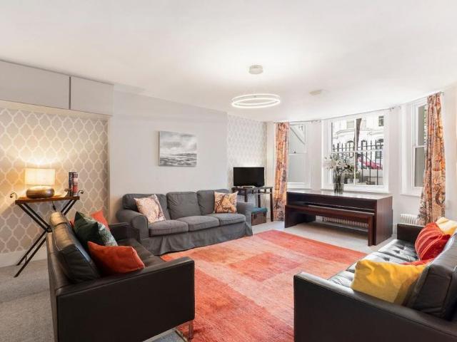 2 bedroom flat to rent