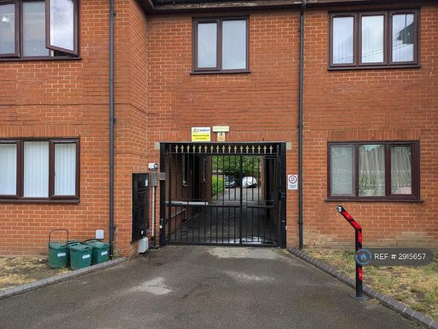 2 bedroom flat to rent
