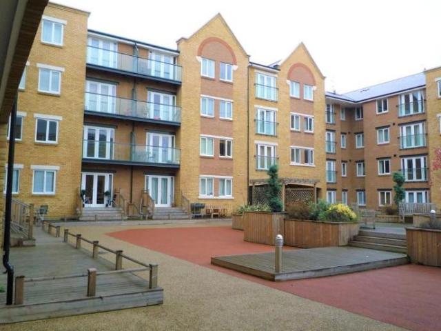 2 bedroom flat to rent