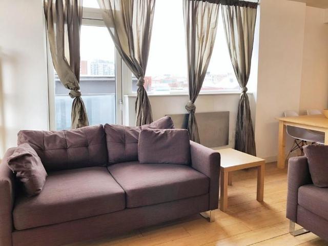 2 bedroom flat to rent