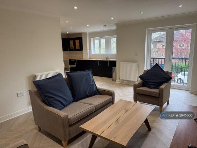 2 bedroom flat to rent
