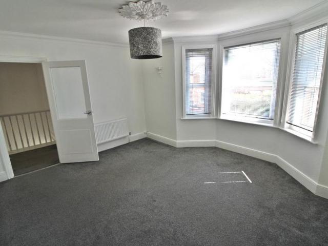 2 bedroom flat to rent