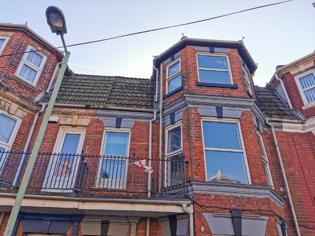 2 bedroom flat to rent