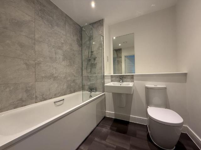 2 bedroom flat to rent