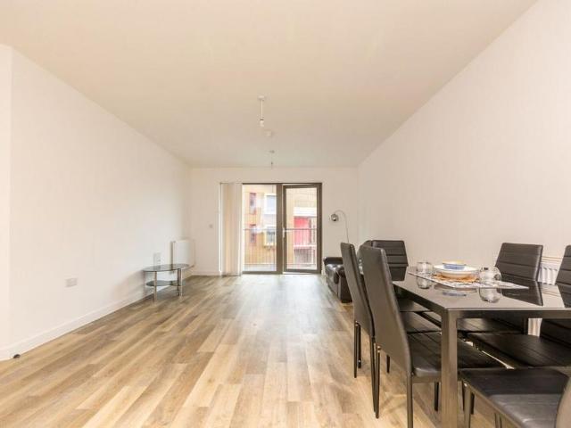 2 bedroom flat to rent