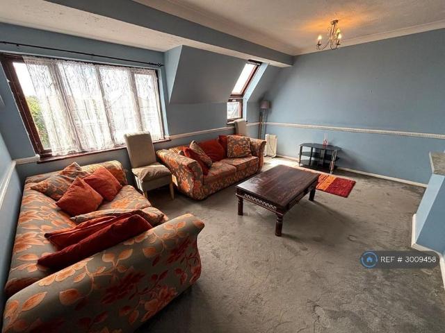 2 bedroom flat to rent