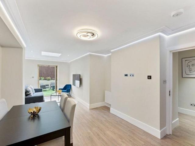 2 bedroom flat to rent