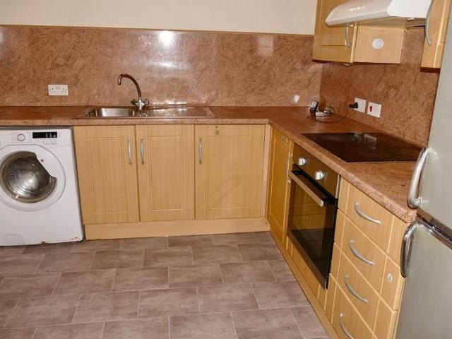 2 bedroom flat to rent