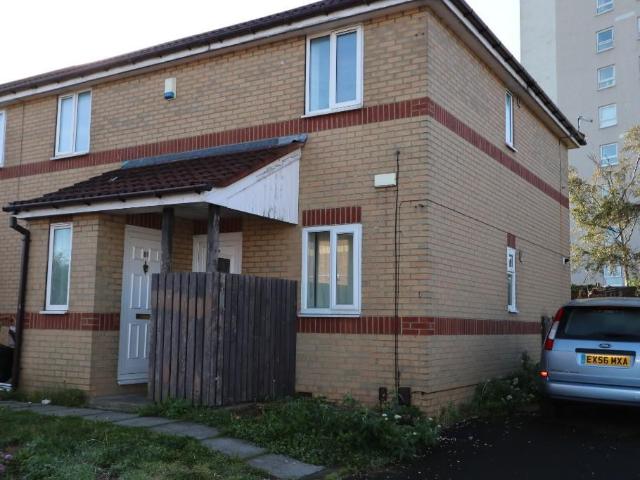 2 bedroom flat to rent