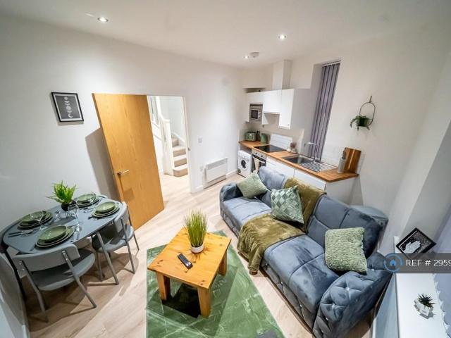 2 bedroom flat to rent