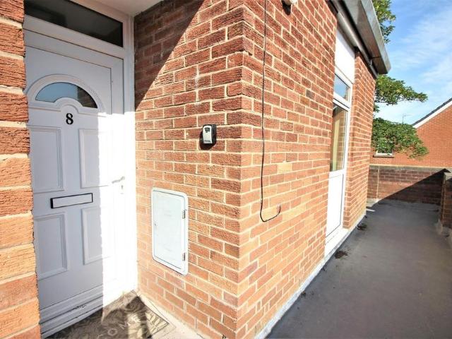2 bedroom flat to rent