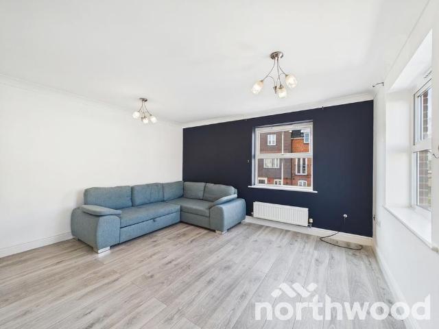 2 bedroom flat to rent
