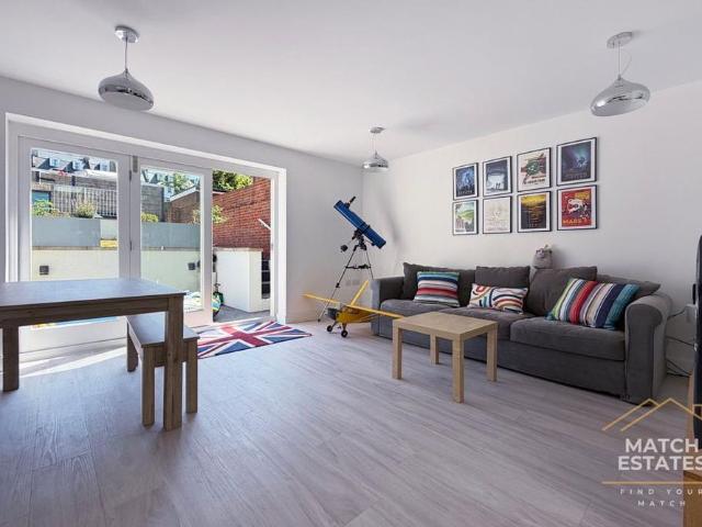 2 bedroom flat to rent