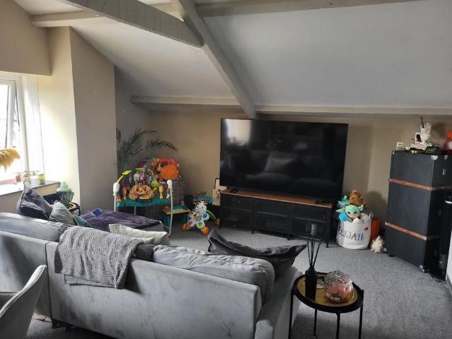 2 bedroom flat to rent