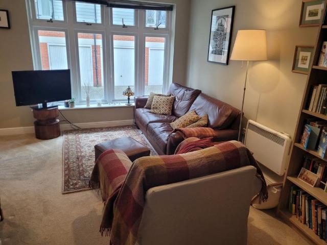 2 bedroom flat to rent
