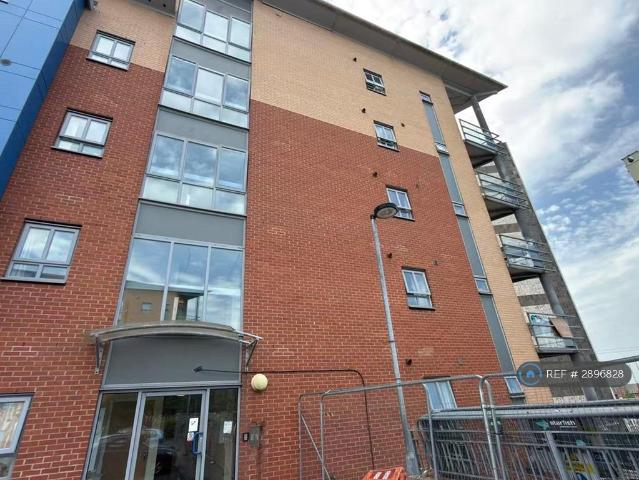 2 bedroom flat to rent