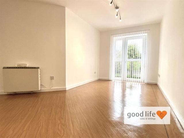 2 bedroom flat to rent