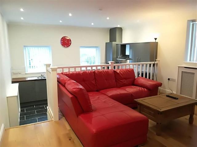 2 bedroom flat to rent