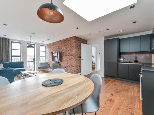 2 bedroom flat to rent