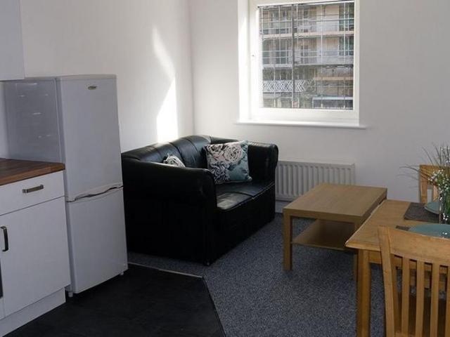 2 bedroom flat to rent