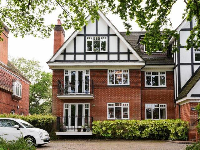 2 bedroom flat to rent
