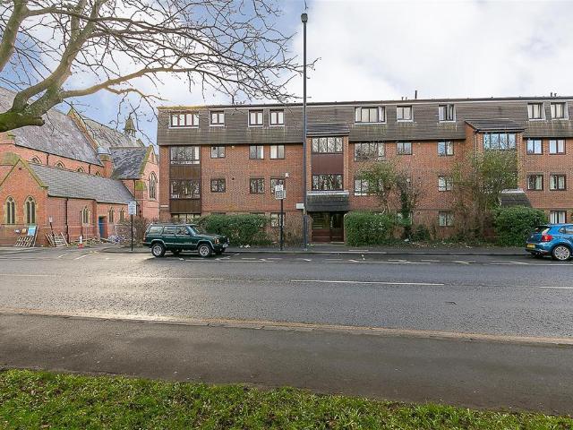 2 bedroom flat to rent