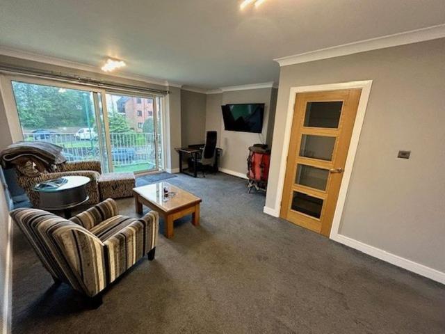 2 bedroom flat to rent