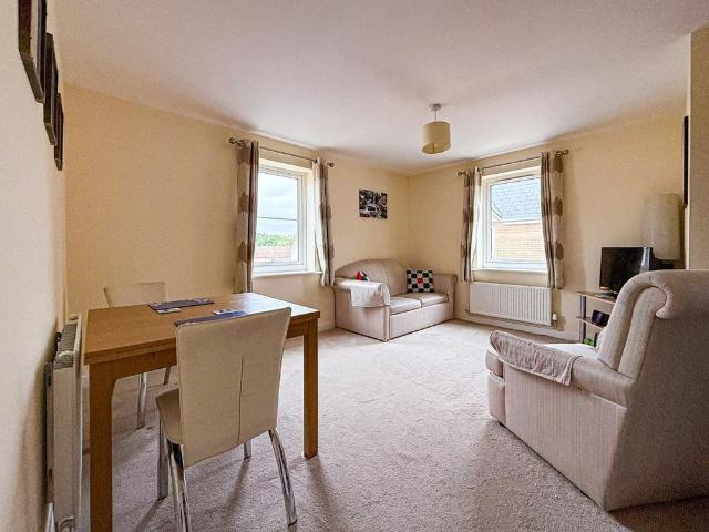 2 bedroom flat to rent