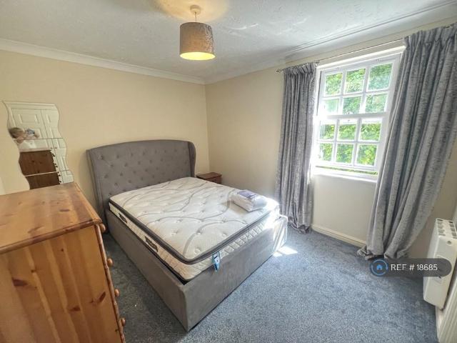 2 bedroom flat to rent