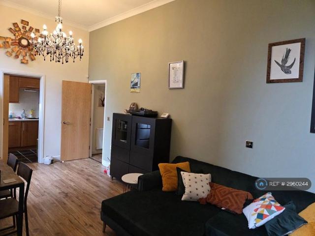2 bedroom flat to rent