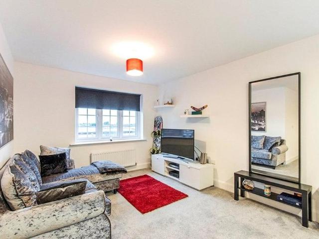 2 bedroom flat to rent
