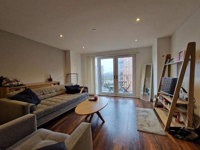 2 bedroom flat to rent