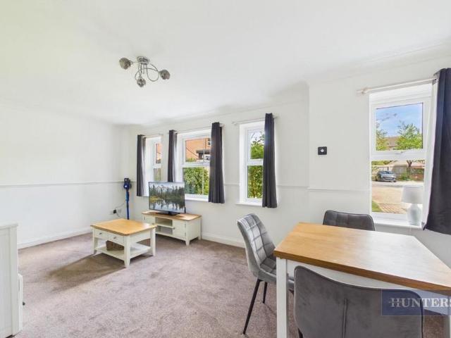 2 bedroom flat to rent