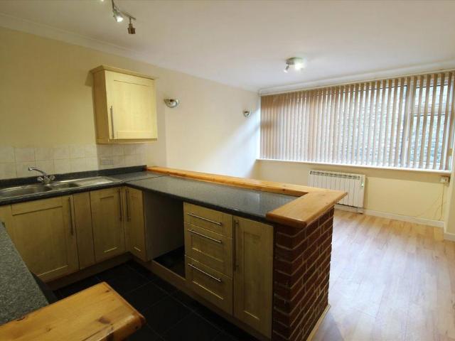 2 bedroom flat to rent
