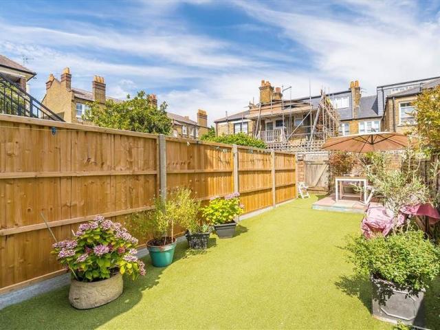 2 bedroom flat to rent