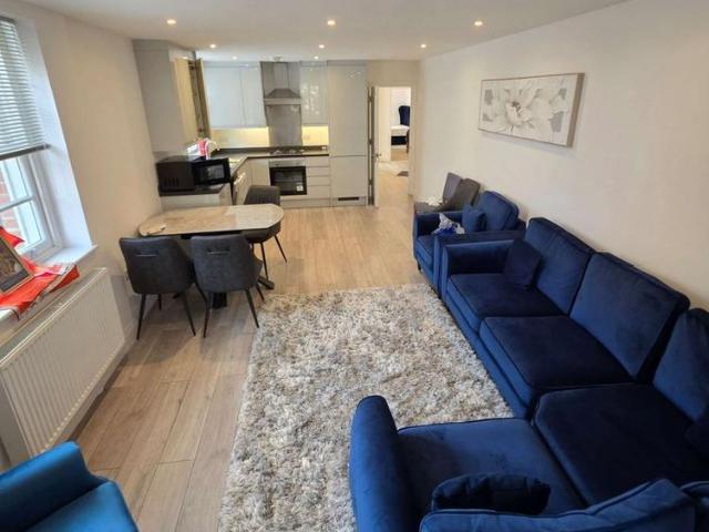 2 bedroom flat to rent