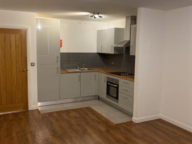 2 bedroom flat to rent