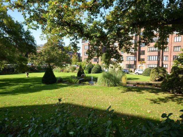 2 bedroom flat to rent