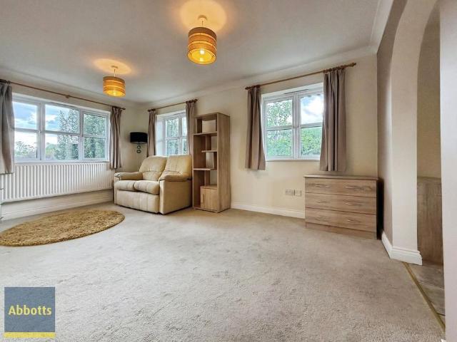 2 bedroom flat to rent