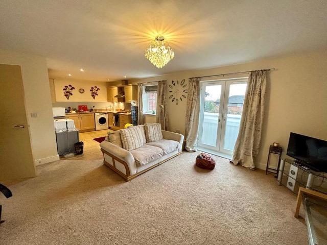 2 bedroom flat to rent