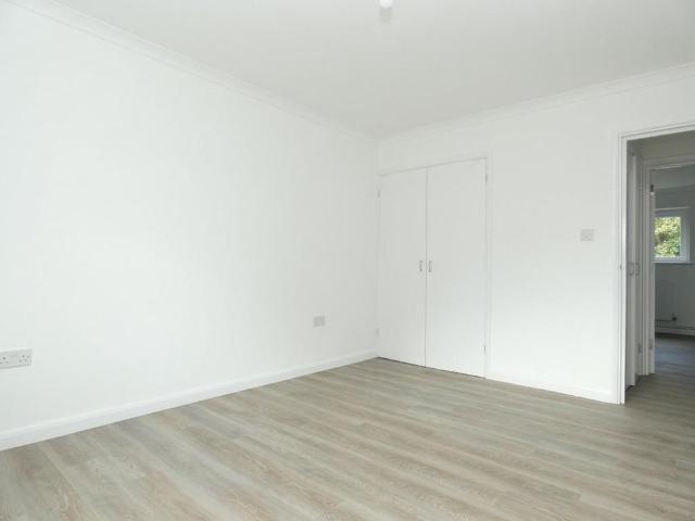 2 bedroom flat to rent