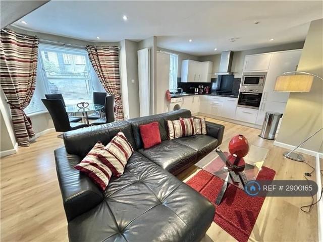 2 bedroom flat to rent