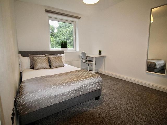 2 bedroom flat to rent
