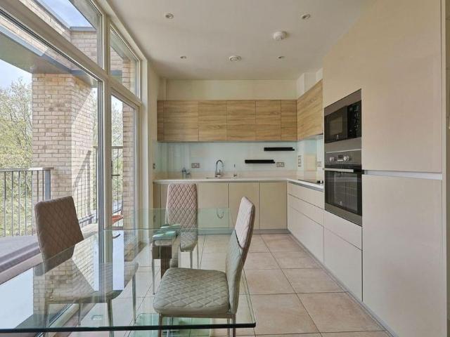 2 bedroom flat to rent